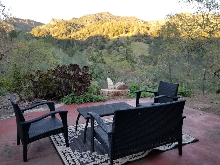 Private Cottage On Jericho Ridge Vineyard In Napa - Calistoga, CA