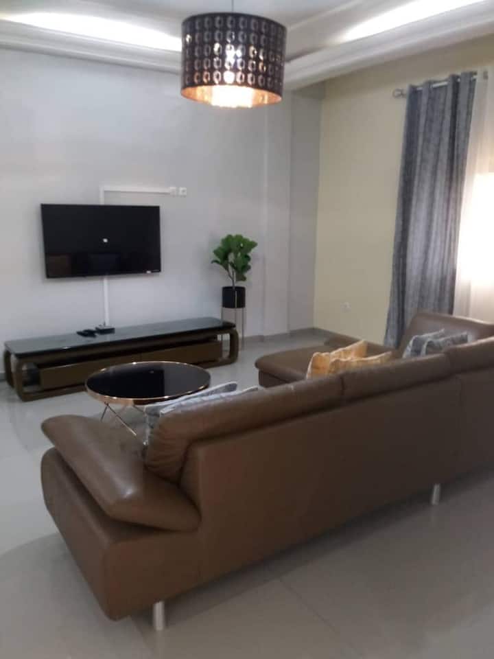 Quartier Bastos : locations de vacances et logements - Quartier Bastos ...