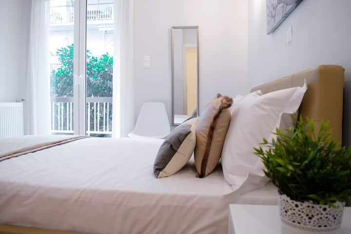 Cozy Apartment Near The Acropolis - Athens