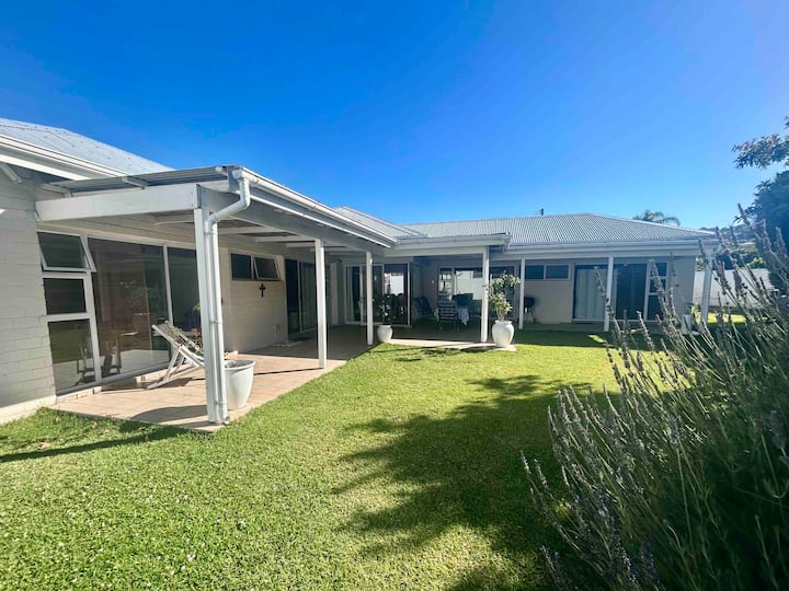 Walking Distance To The Plett Lagoon - Plettenberg Bay