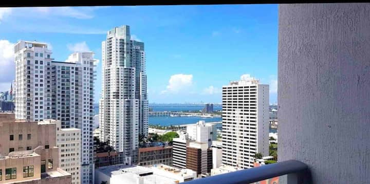 Luxury Condo! Monthly Rates. Amazing Views - Miami, FL