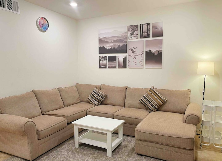 独立进出 全新 舒适宽敞的Srhome - Fontana, CA