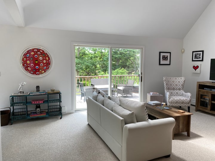 A Nostalgic Space: Your Martha's Vineyard Getaway! - Edgartown, MA