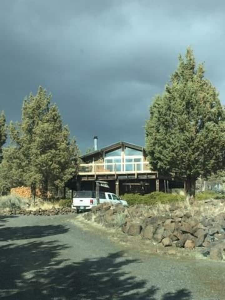 Rock Ridge Family Cabin - Madras, OR
