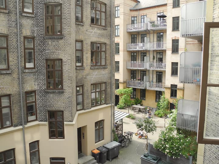 Classic Apartment Central In Vivid Vesterbro - Kopenhagen