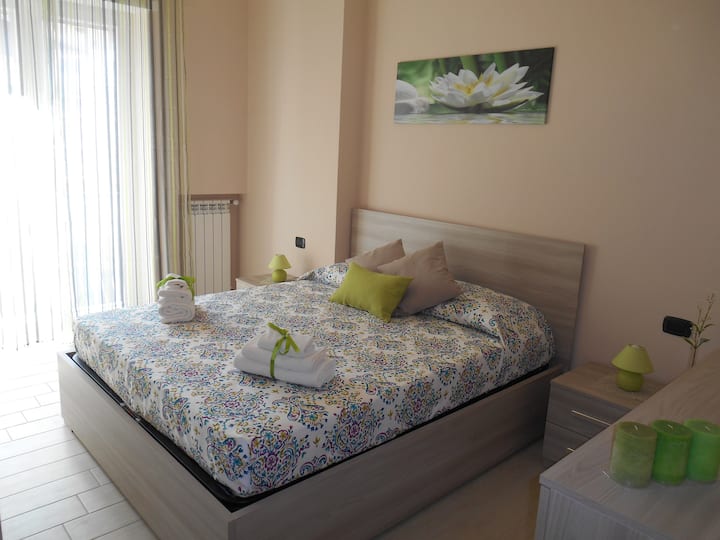 La Collina Di Parthenope Vomero(colazione Inclusa) - Nápoles