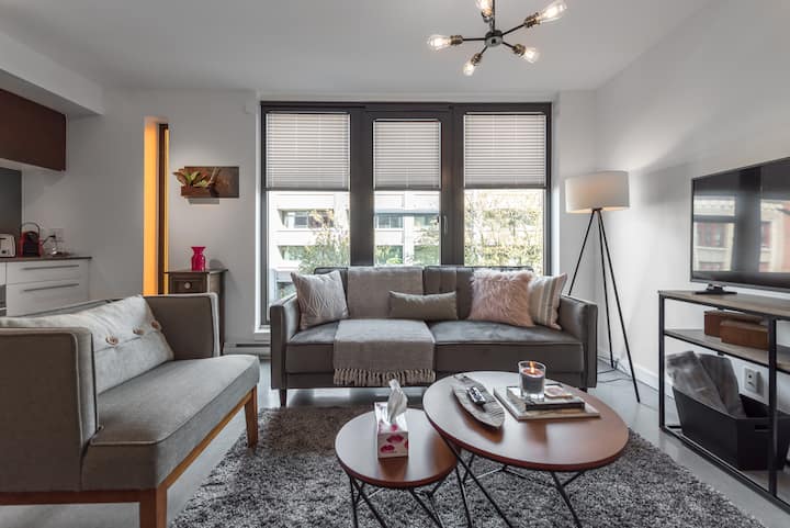 *Perfect Starter Apartment In Vancouver (Gastown) - Vancouver