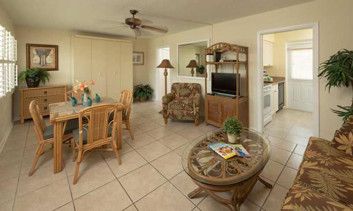 Naples Vacation Rentals | Apartment and Cottage Rentals | Airbnb