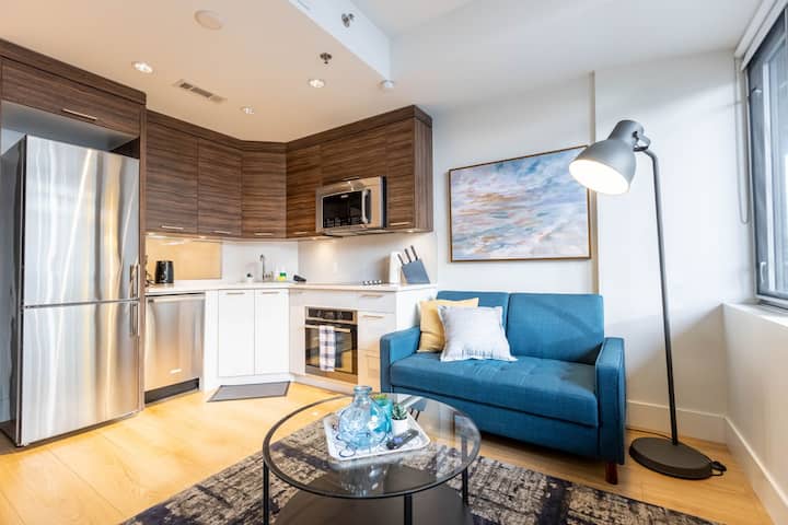 Calgary Apartment Rentals - Alberta, Canada | Airbnb