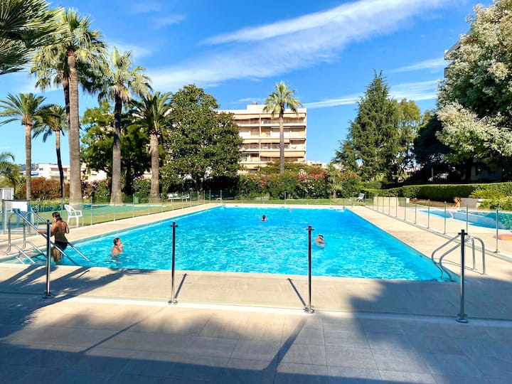 Juan Studio Climatisé Piscine Parc Proche Plages - Juan les Pins