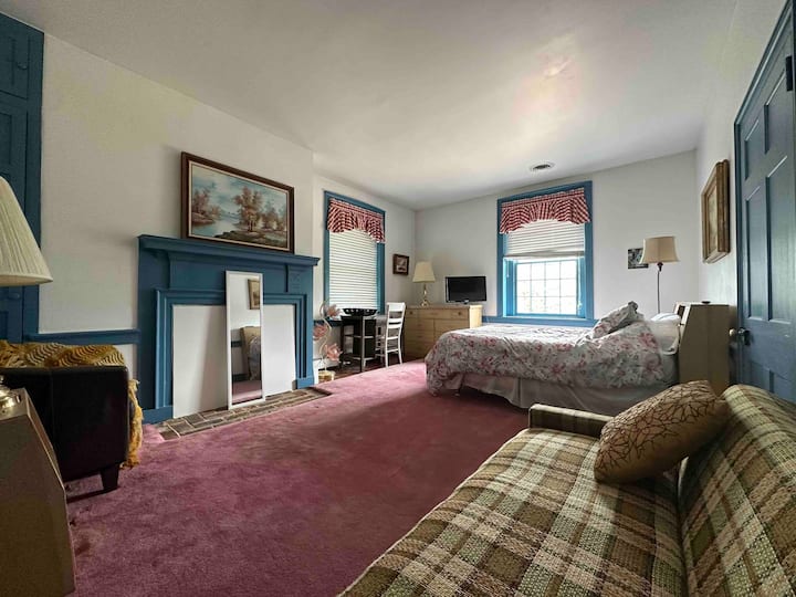 River Suite At Midmountain Arts Retreat - Virginia Safari Park, Natural Bridge