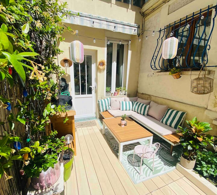 Maison De Ville Avec Terrasse Au Centre De Paris - Paris