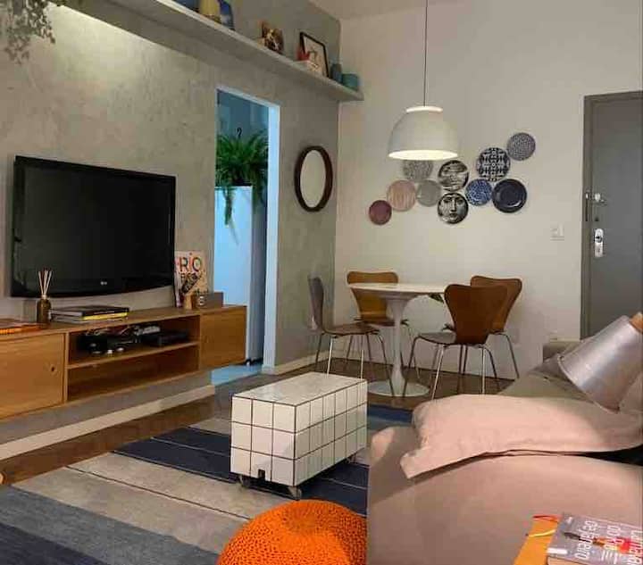 Design E Estilo Na Praia De Copacabana - Copacabana
