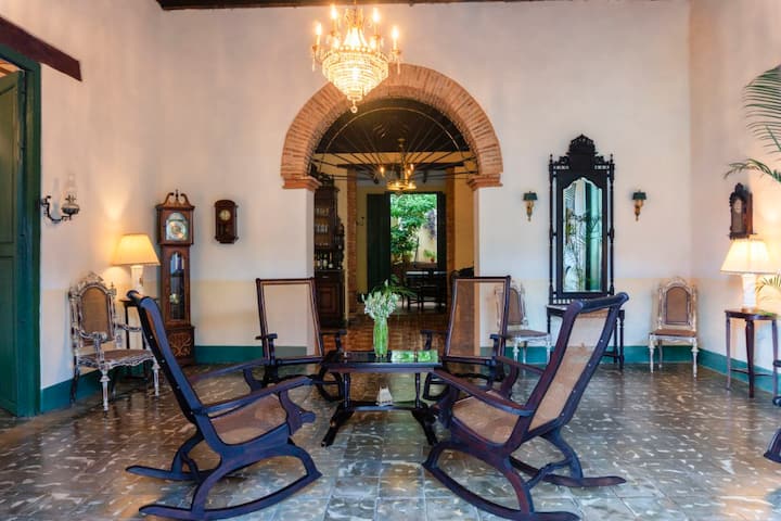 Casa Colonial "2 Room Y Wifi" Perla Negra - Cuba