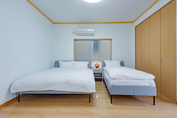 Fortune * 7 Mins Walk From Ikunonishi 4-chome Station * 4-storey House, Spacious And Private! Namba * Kuromon Market * Dotonbori * Harukas - 오사카시