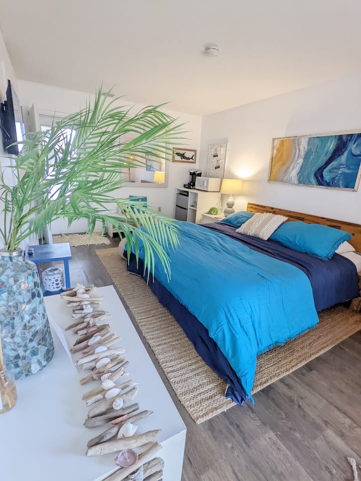 Sea Dunes King Suite, Exclusive Private Beach - Dog Friendly! - Bethany Beach, DE