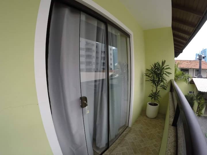 (Cod: 06)loft 1 Próximo à Praia Com 1 Dormitório - Bombinhas