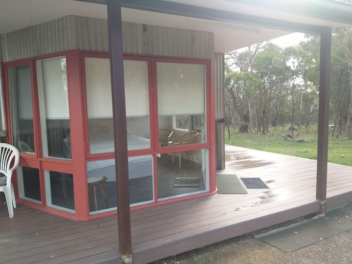 Bush Cabin Farm Stay - Kilmore