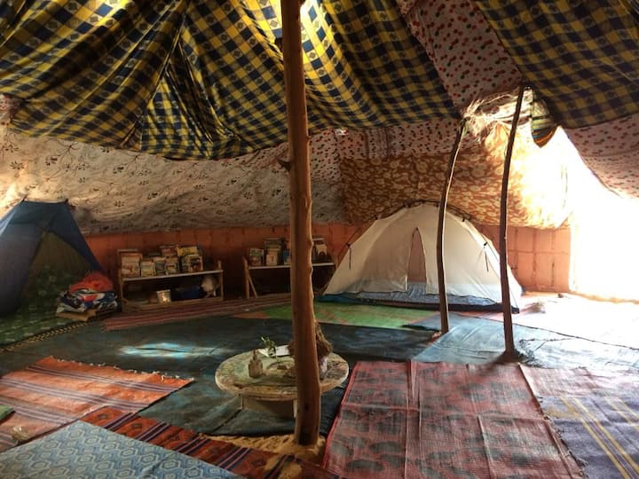 Cases Traditionnelles Au Lac Rose (Bonaba) - Sénégal