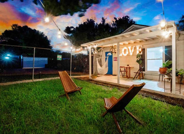 Private Guesthouse, King Bed-patio With Dog Fence - 샌안토니오