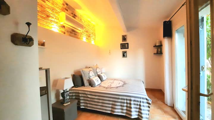 Chambre Cozy, Un éCrain De Verdure Avec Piscine - Le Castellet
