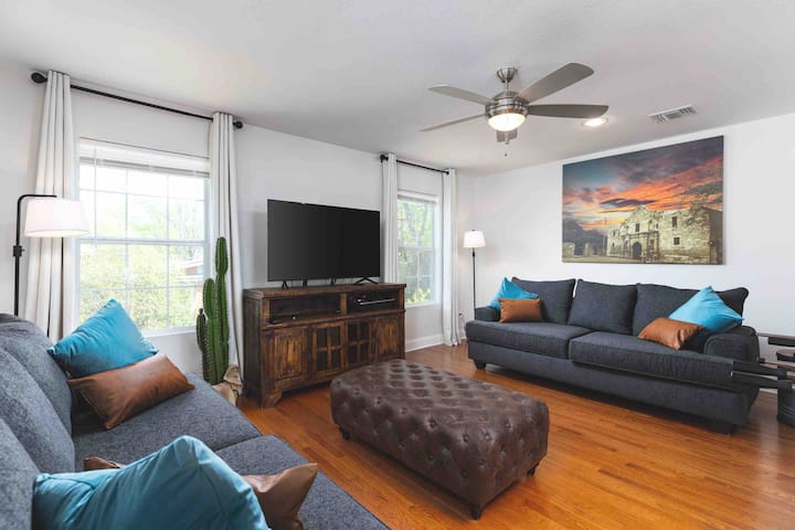 💯Spacious Private Home🏡mins To Dt🎱gameroom - San Antonio, TX