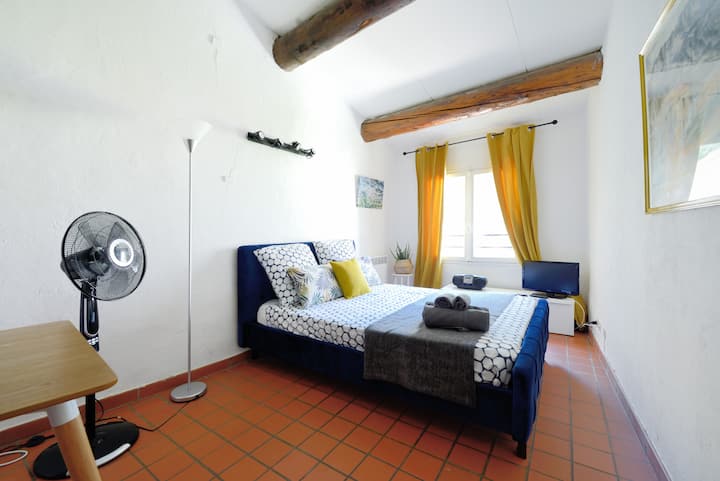 Beau Studio En Centre Ville - Aix-en-Provence