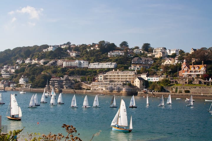 Royville .... A Family Cottage Near The Sea - Salcombe