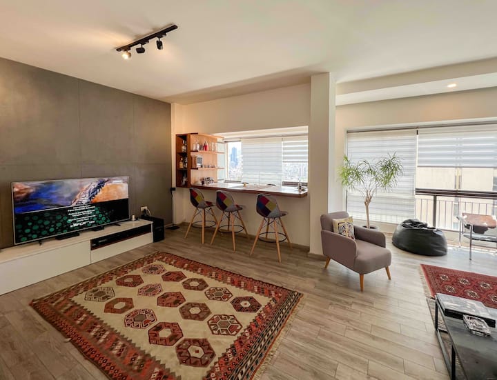 Stylish Modern Apt. - Amazing View - Power 24/7 - Lebanon