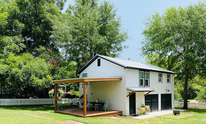 Coco's Cottage -  Short Walk To Downtown Brenham! - Brenham, TX