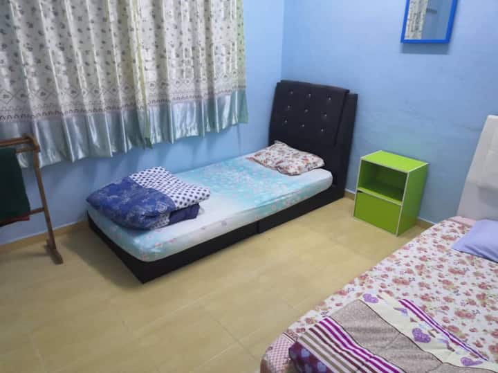 Aisaar Homestay - Kulim