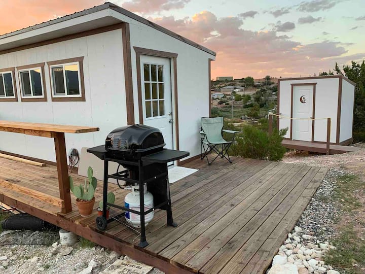 Glamping In 16’x8’ Casita & Outhouse Facilities - Cottonwood, AZ