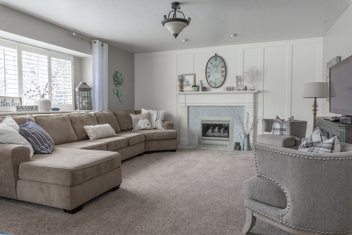 Stunning Mountainside Home For Skiing *Nature*fun - Sandy, UT