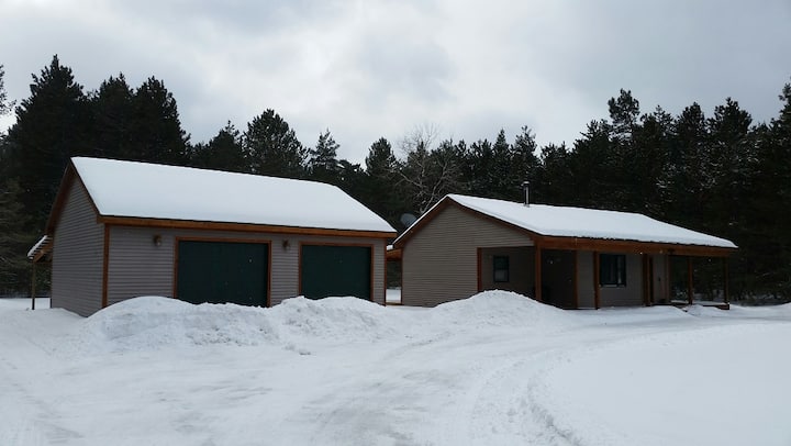 Hemlock 3 Br Home On Acreage Near Crystal Mtn - Thompsonville, MI