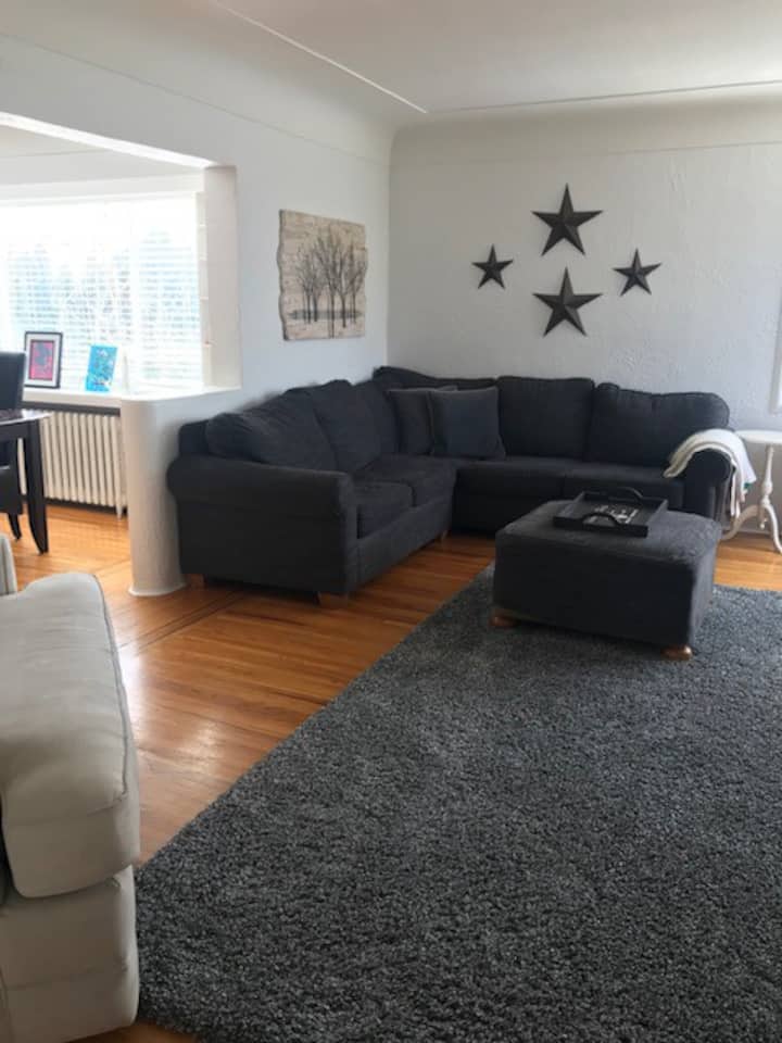 Oak Bay Home - Victoria