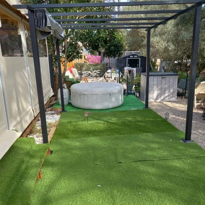 Jolie Mobile-home à Location - Pierrefeu-du-Var