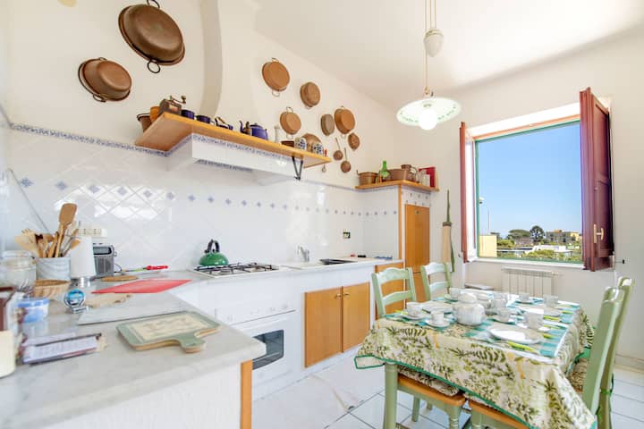 Penthouse, 2 Bedrooms, Spacious Terrace, Seeview - Procida