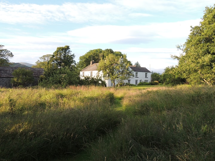 Hinning House A Cosy Historic Farmhouse In Cumbria - United Kingdom