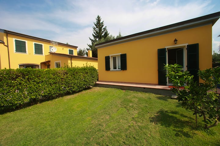 40mq Con Giardino E Piscina - Sarzana