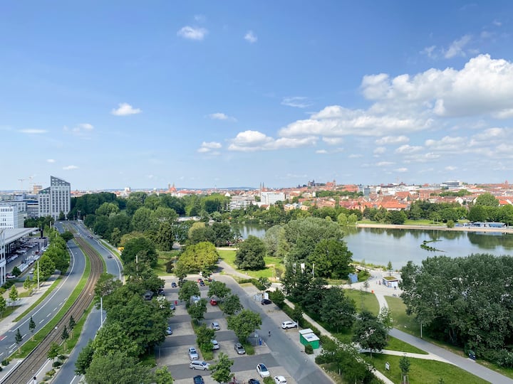 Modernes Apartment Mit Blick Auf Burg, Stadt & See - Nuremberg