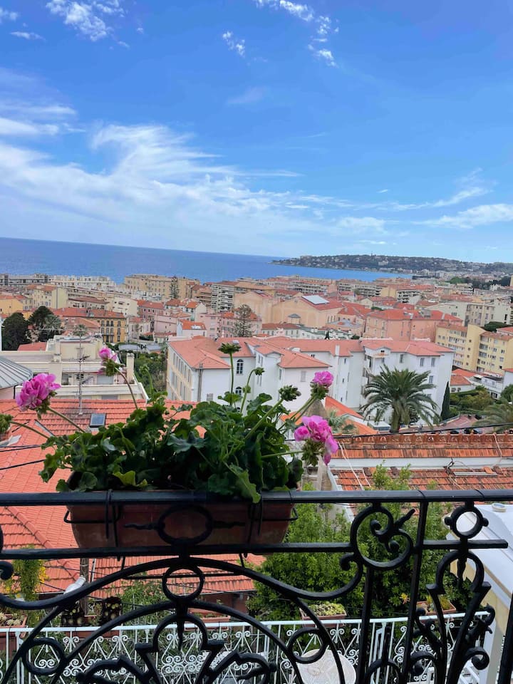 Spacious Terraces, Panoramic Seaview In Quiet Area - Menton