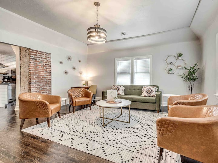〰️The Olive | Walk To Uptown District - Boathouse District - Oklahoma City