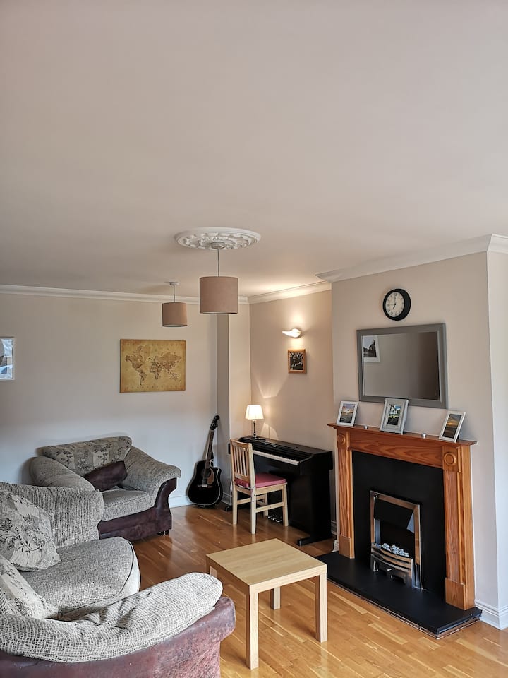 Spacious Double Bedroom 20 Minutes From Dublin - Maynooth