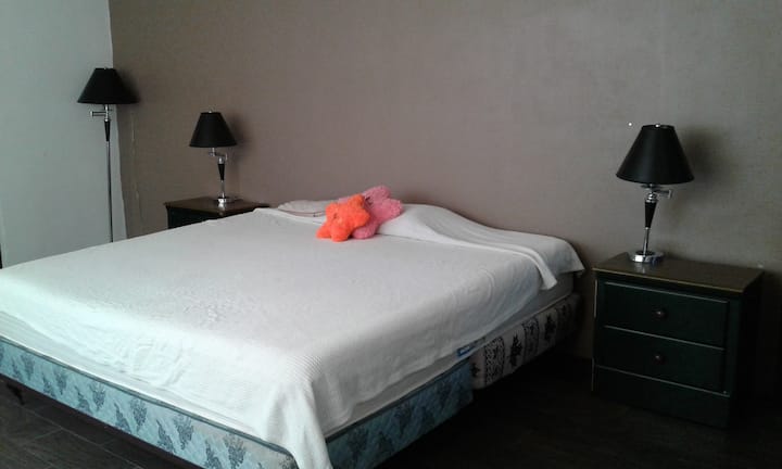 Casa Muy Grande 4 Cuadras De Periferico En Tlalne - Tlalnepantla de Baz