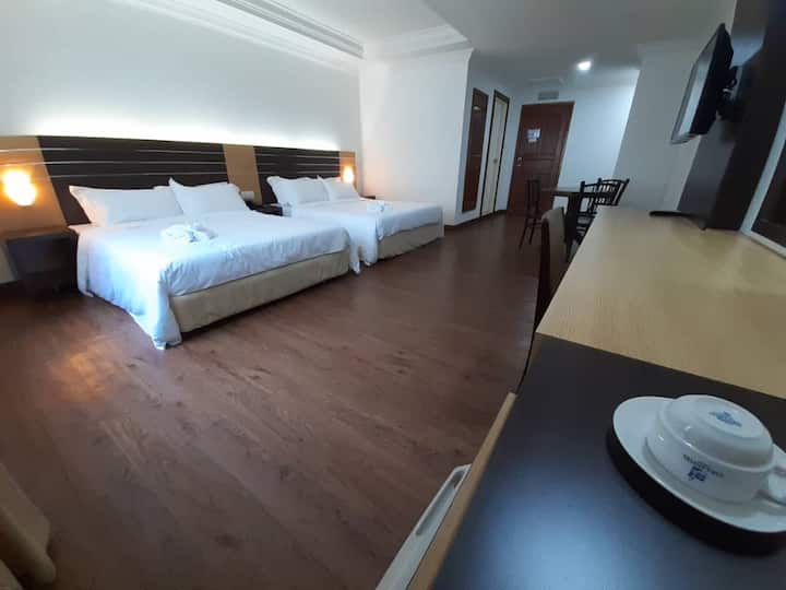 Double Deluxe Room - Sara Hotel Labuan - Labuan