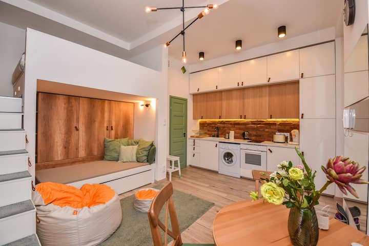 Urban Rustic Apartment In Budapest - Budapest