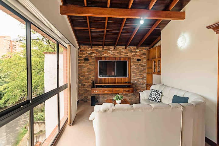 Encantador Apartamento Con Una Hermosa Vista! - Colombia