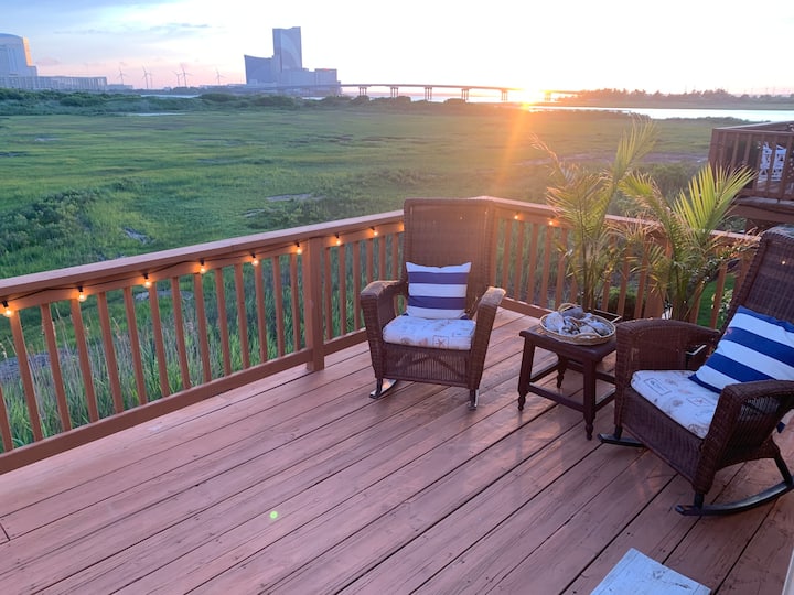 Majestic Ocean And Bay View, Close To The Beach! - Brigantine, NJ
