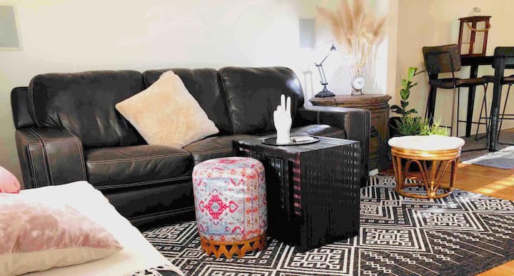 Cheerful Home Minutes From Downtown Oklahoma City! - Oklahoma City, OK