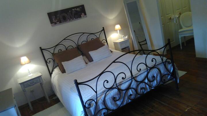 La Mélody Chambre D'hôtes Dans Maison De Caractère - La Clayette